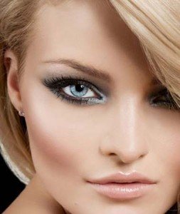 Step-by-step guide on how to Wear Party Makeup ⋆ Escarcha Models