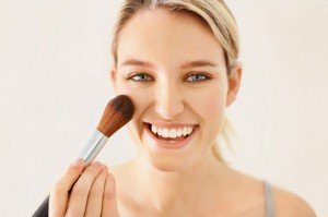 Step-by-step guide on how to Wear Party Makeup ⋆ Escarcha Models